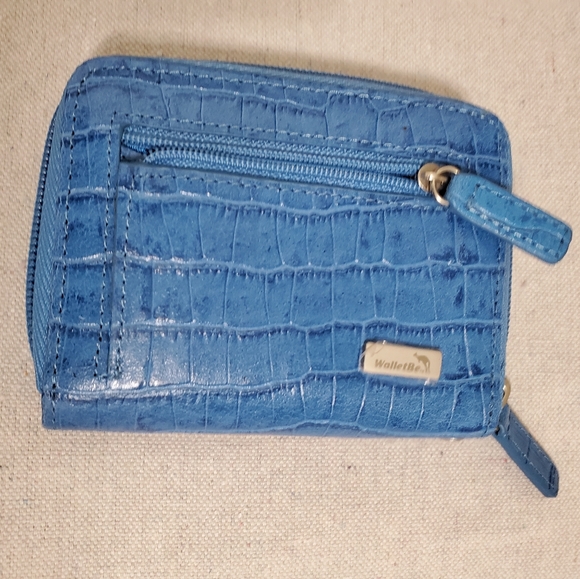 Walletbe | Bags | Nwot Walletbe Leather Rfid Cash Card Coin Accordion ...